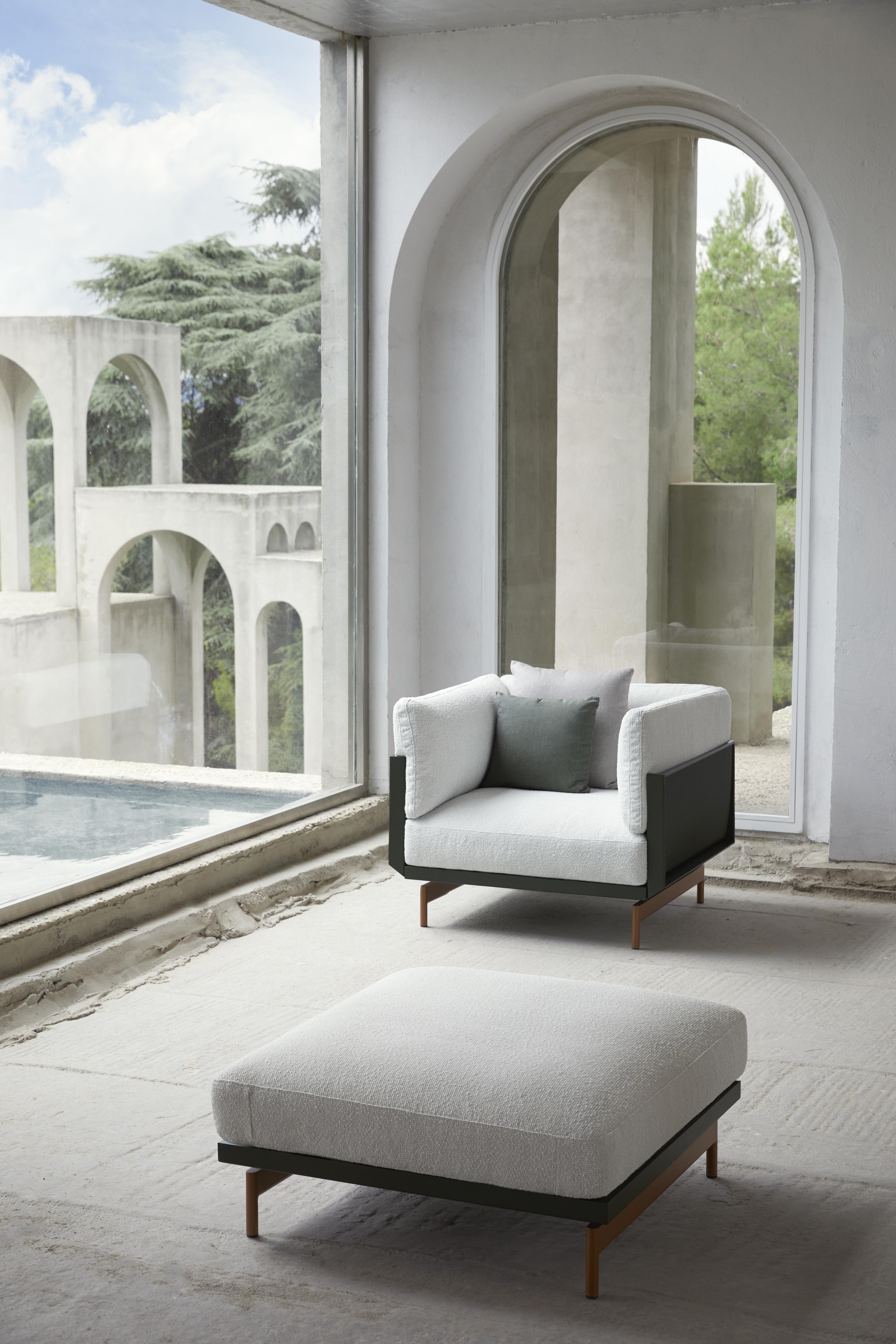 Trade, Consulting & Curating of Design Furniture, Accessories, and ...